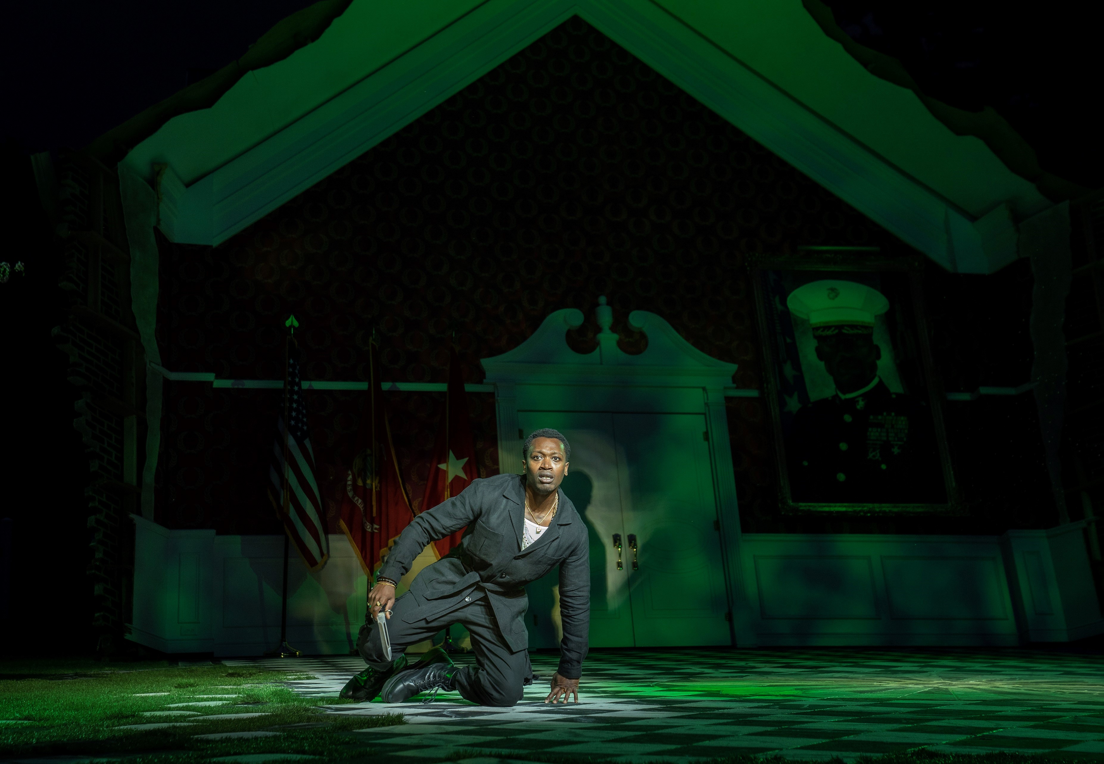 ‘Hamlet,’ Kenny Leon’s Dynamite Version, Free Shakespeare in the Park ...
