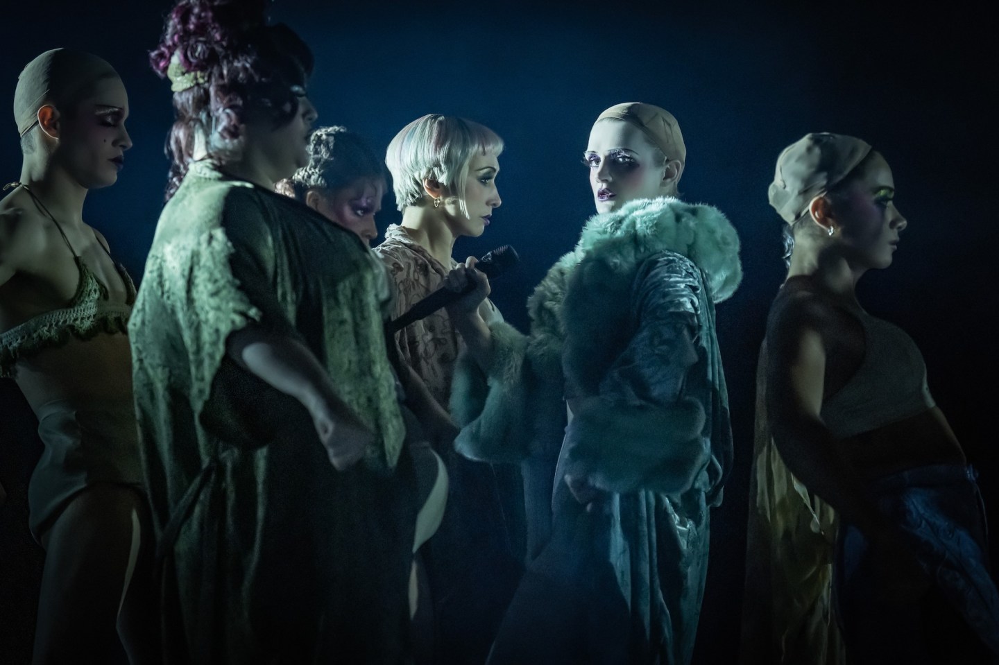 ‘Cabaret’ Revival is an Expressionistic, Hypnotic, Smashing Must-See ...